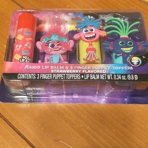 Dreamworks | Other | Trollsworldtour Jumbo Lip Balm And 3 Finger Puppet ...